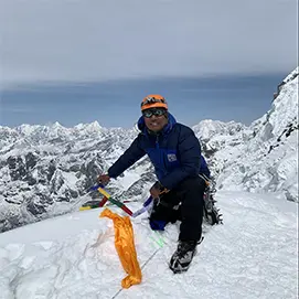 8 Best Easiest Mountains to Climb Around World | Highland Expeditions